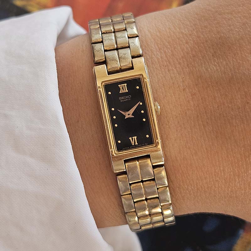 Vintage Rectangular Seiko Watch 2E20-6590 R0 | Black Dial Tank Watch ...