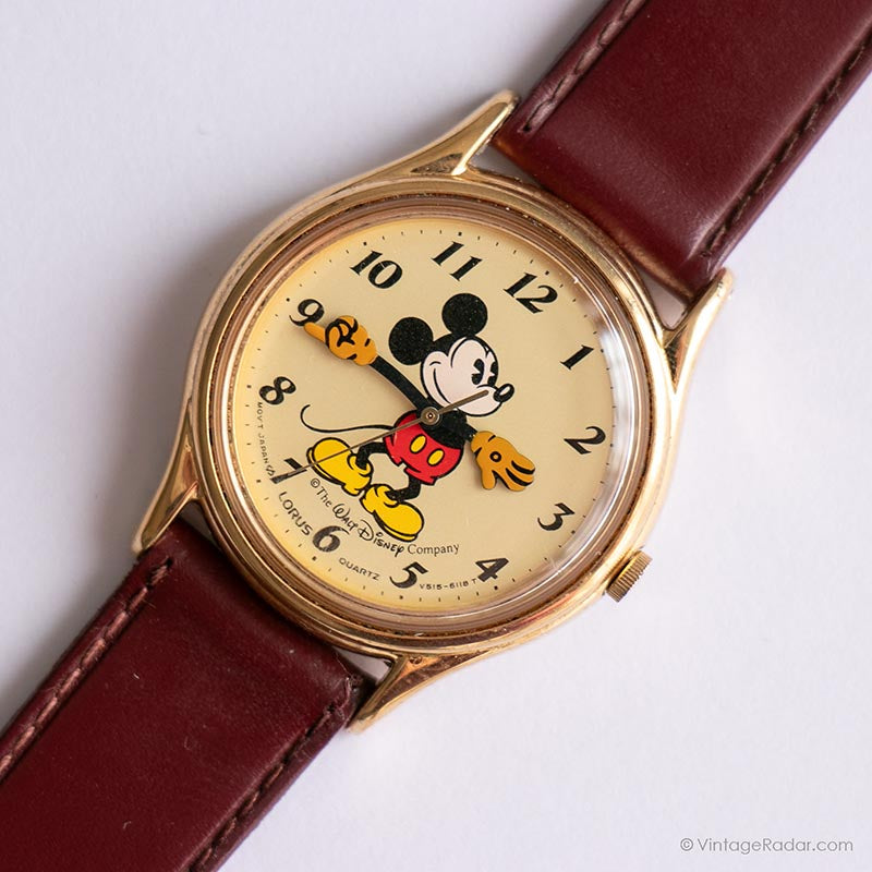 Vintage Mickey Mouse Watch with Gold-tone Face | Lorus V515-6000 A1 ...