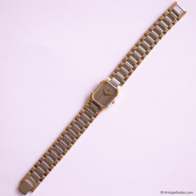Vintage Two-tone Rectangular Seiko Ladies' Watch 2P20-6A20 R0 – Vintage ...