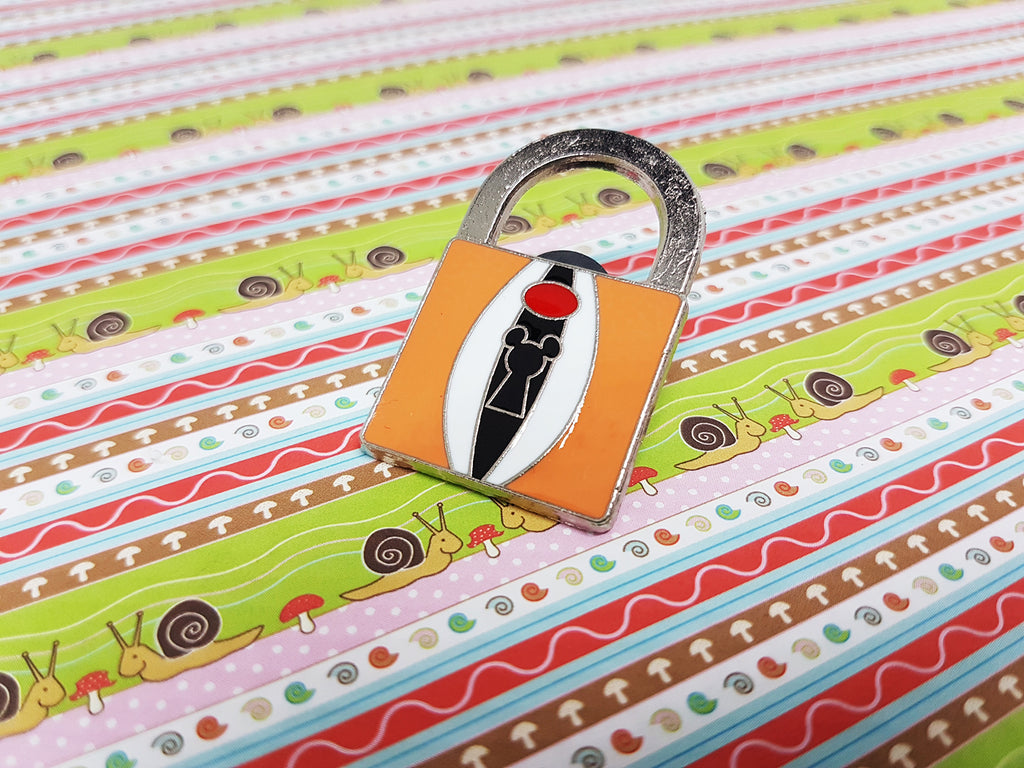 Mickey Padlock Pin | Limited Release Disney Enamel Pin | VintageRadar ...