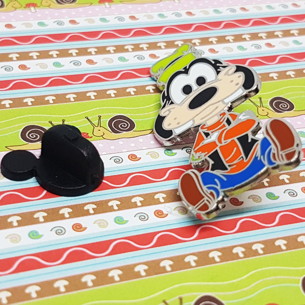 Young Goofy Disney Enamel Pin | Cute Goofy Disney Lapel Pin – Vintage Radar