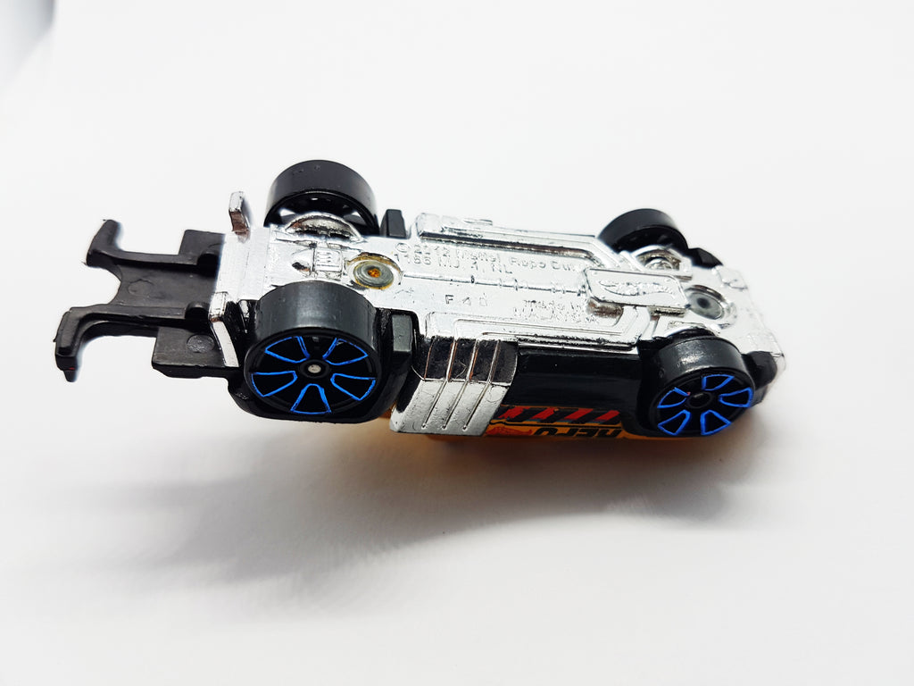 Yellow Repo Duty 2012 Hot Wheels Car Toy | HW City Works Series ...