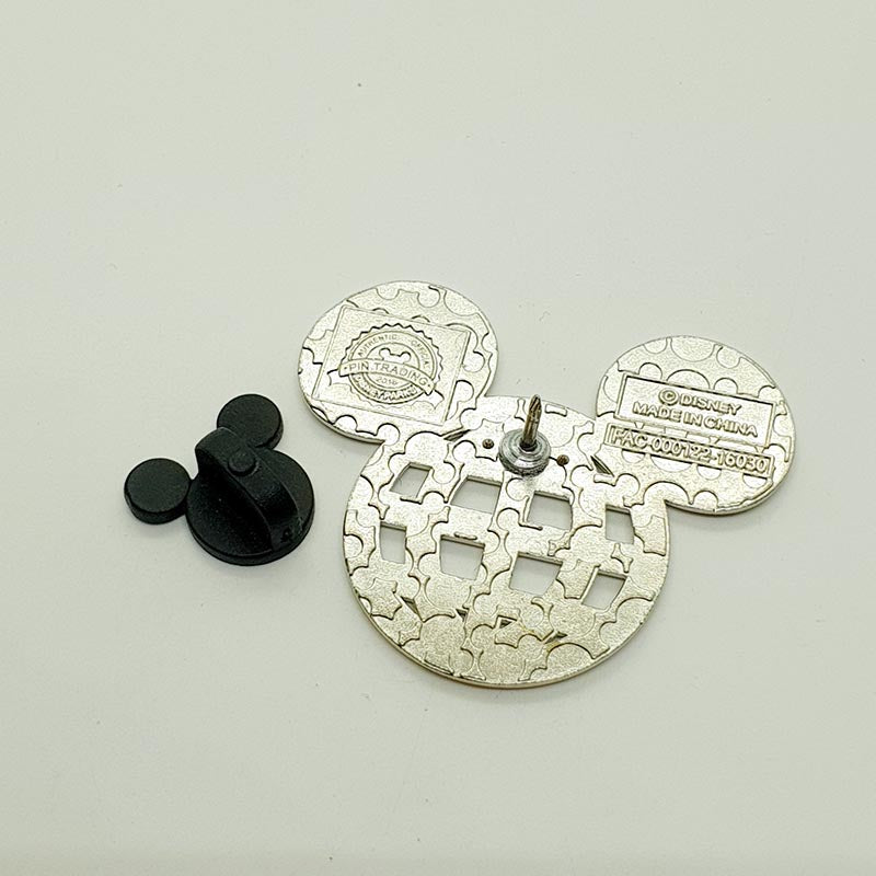 2018 Mickey Mouse Canada Flag Disney Pin Disney Lapel Pin Vintage Radar