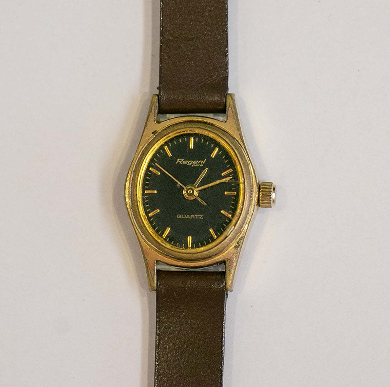 Black Dial Regent Para Vintage Quartz Watch | 90s Ladies Watch ...