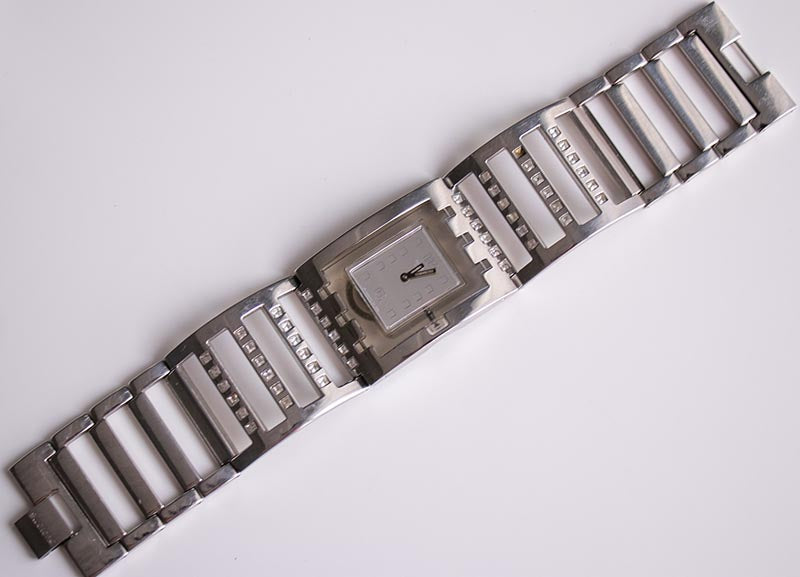2005 Swatch Square BRILLIANT BANGLE SUBM103G Watch Vintage – Vintage Radar