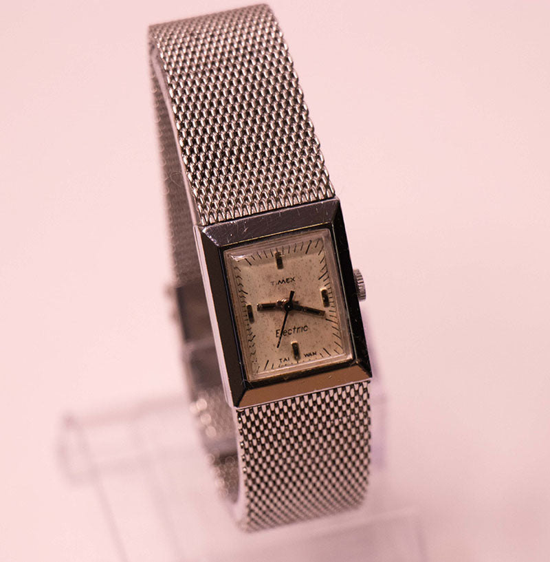 1970s Rectangular Timex Electic Taiwan Watch for Women Rare – Vintage Radar