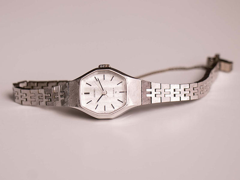 Very Small Seiko 21 Jewels Mechanical Watch for Women Daini Seikosha ...
