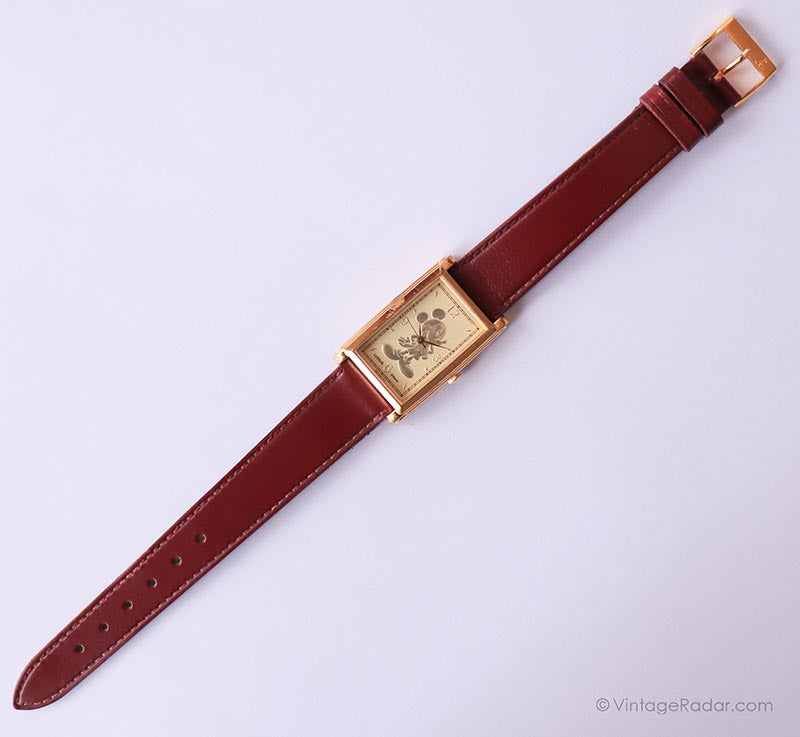 Lorus V821 3140 R4 Mickey Mouse Tank Watch 1990s – Vintage Radar