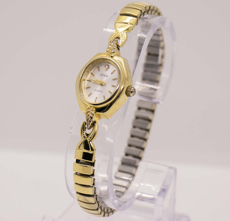 Gold-tone CG Quartz Watch for Women | Elegant Vintage Wristwatches ...